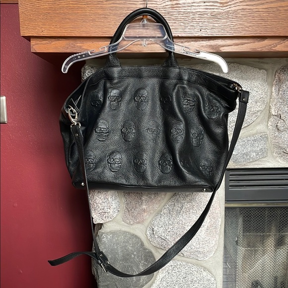 IQ Pelle | Bags | Iq Pelle Leather 3d Skull Weekender Tote Handbag ...
